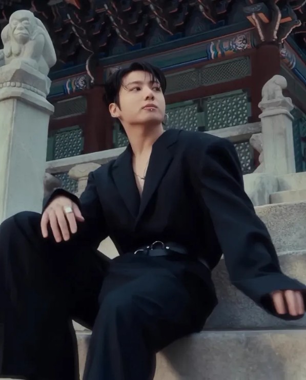 Jungkook Fan Clubs Take Over Seoul's Gwanghwamun Ahead of BTS Comeback ...